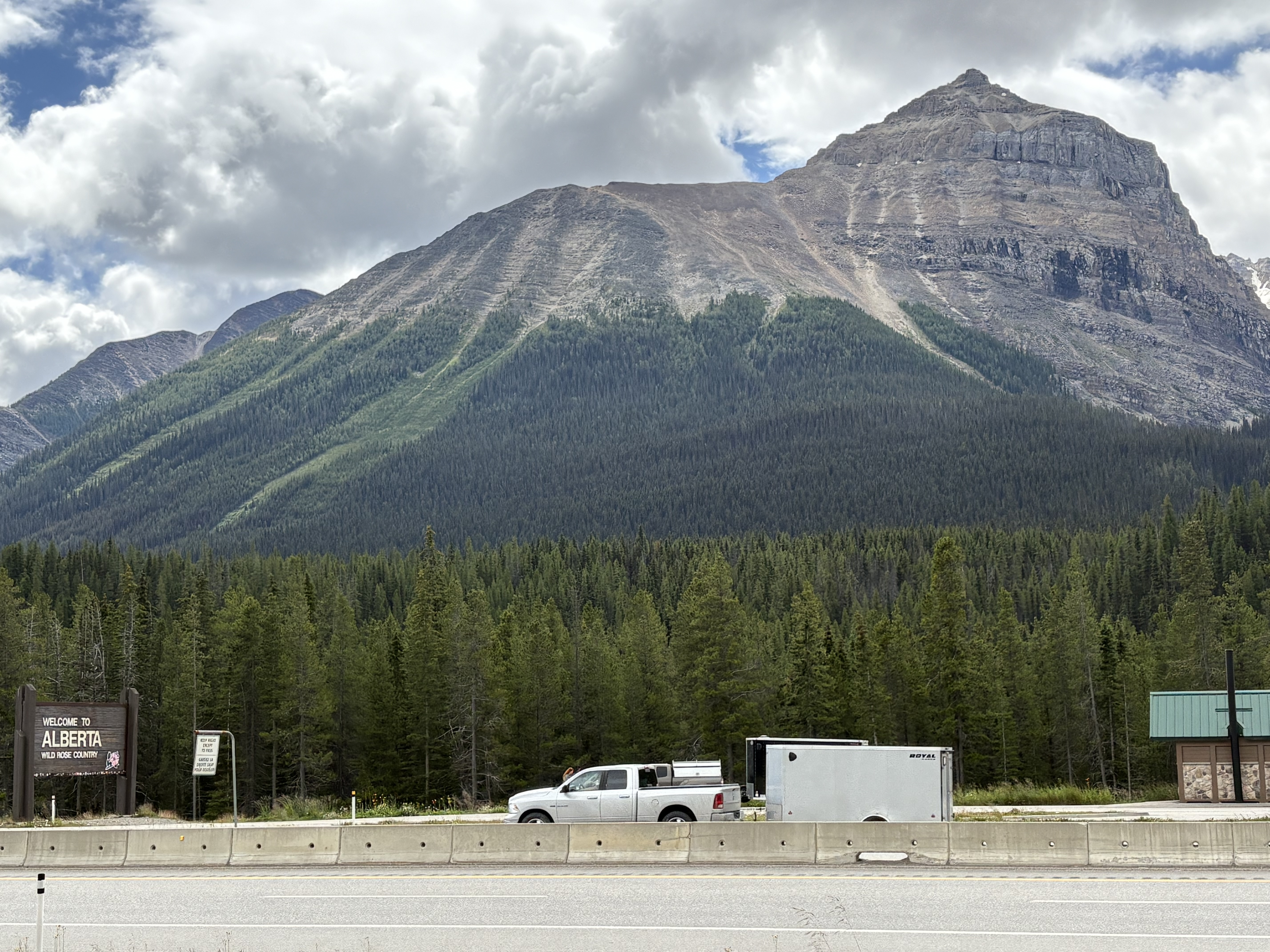 Rest Stop between Banff & Yoho NP’s!! – johnboystravelblog